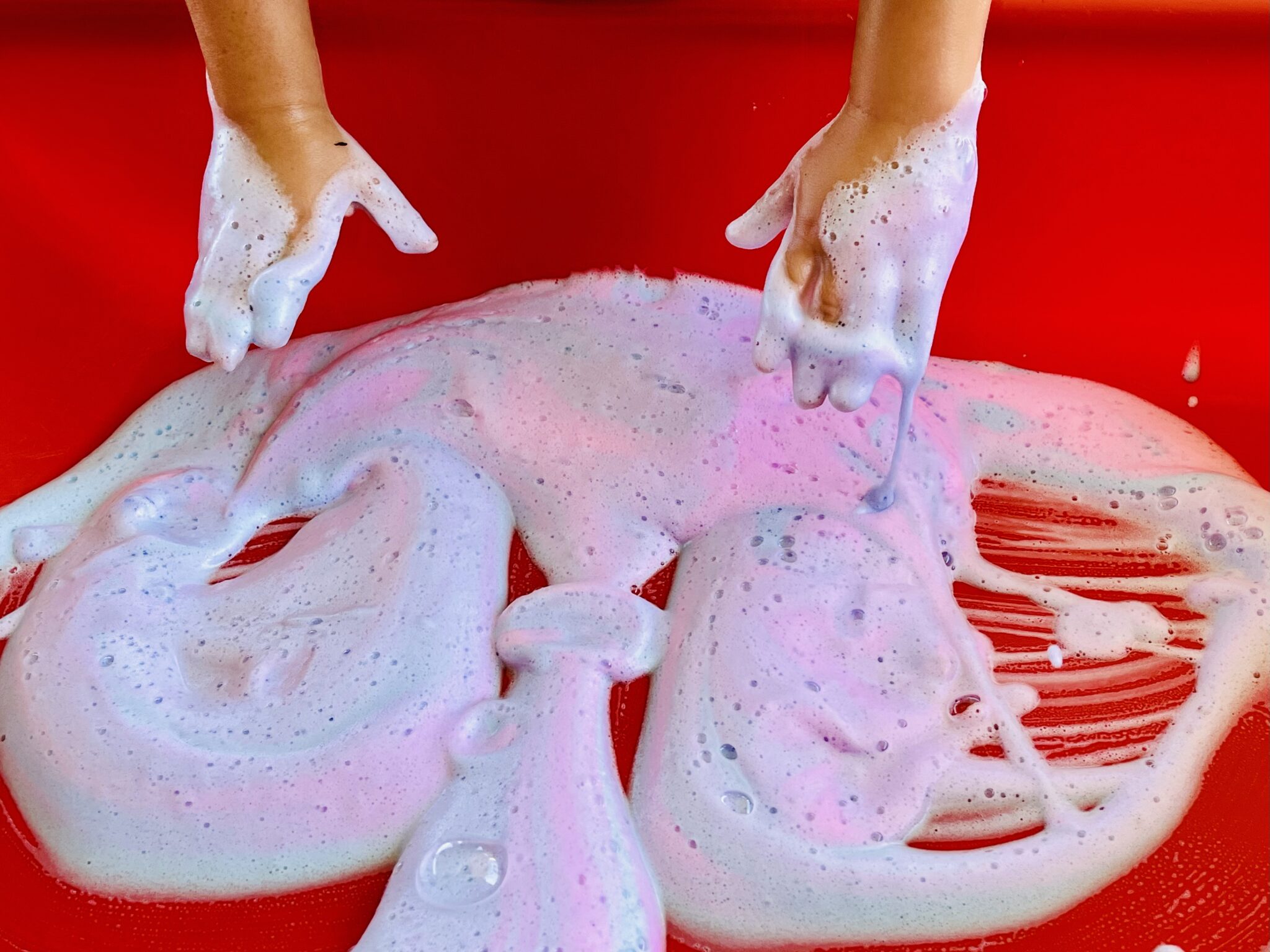How To Create Awesome Colorful Bubble Foam - Raising Wild Things Sensory