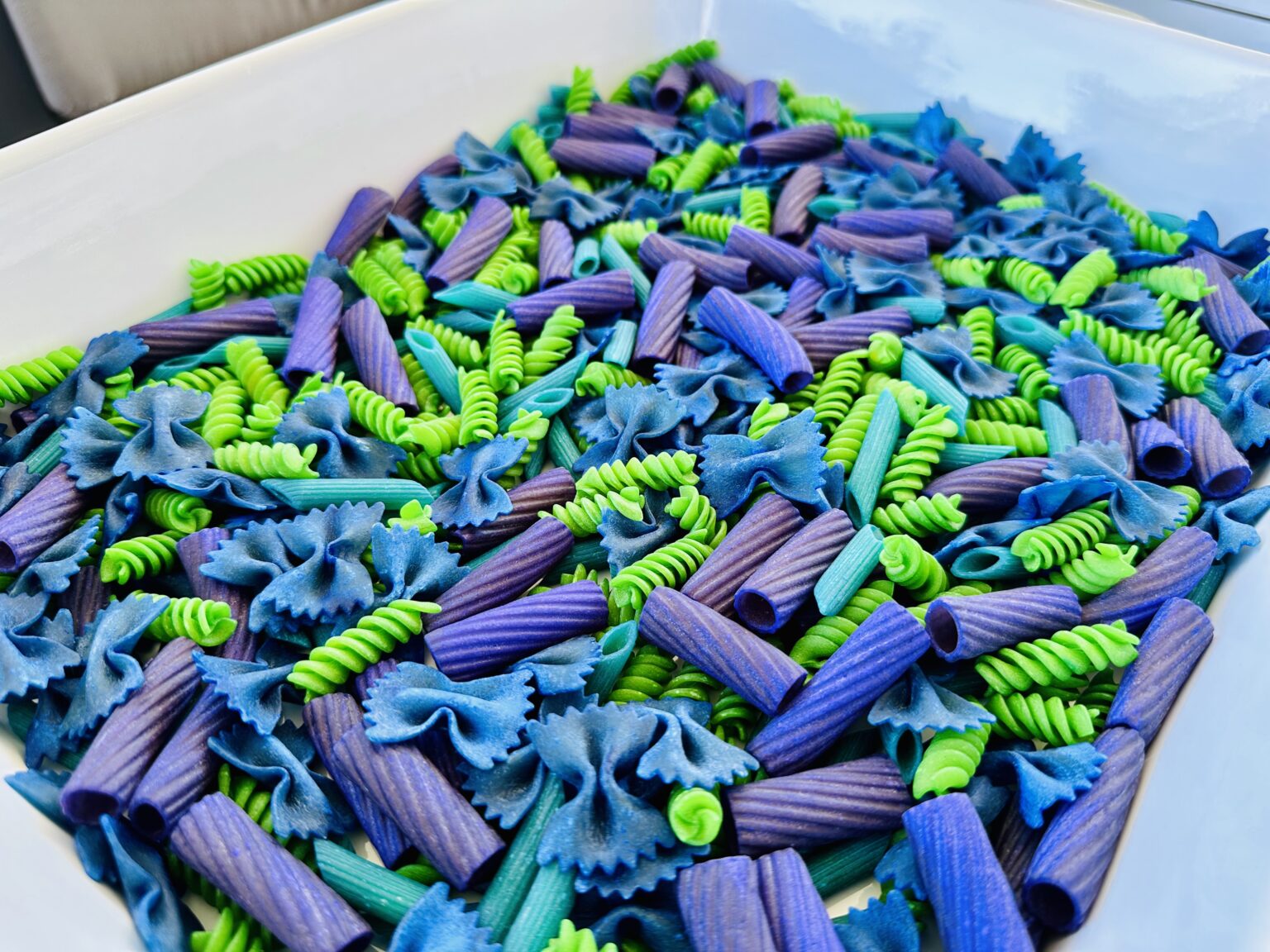 How To Dye Pasta Noodles For Sensory Play - Raising Wild Things Sensory