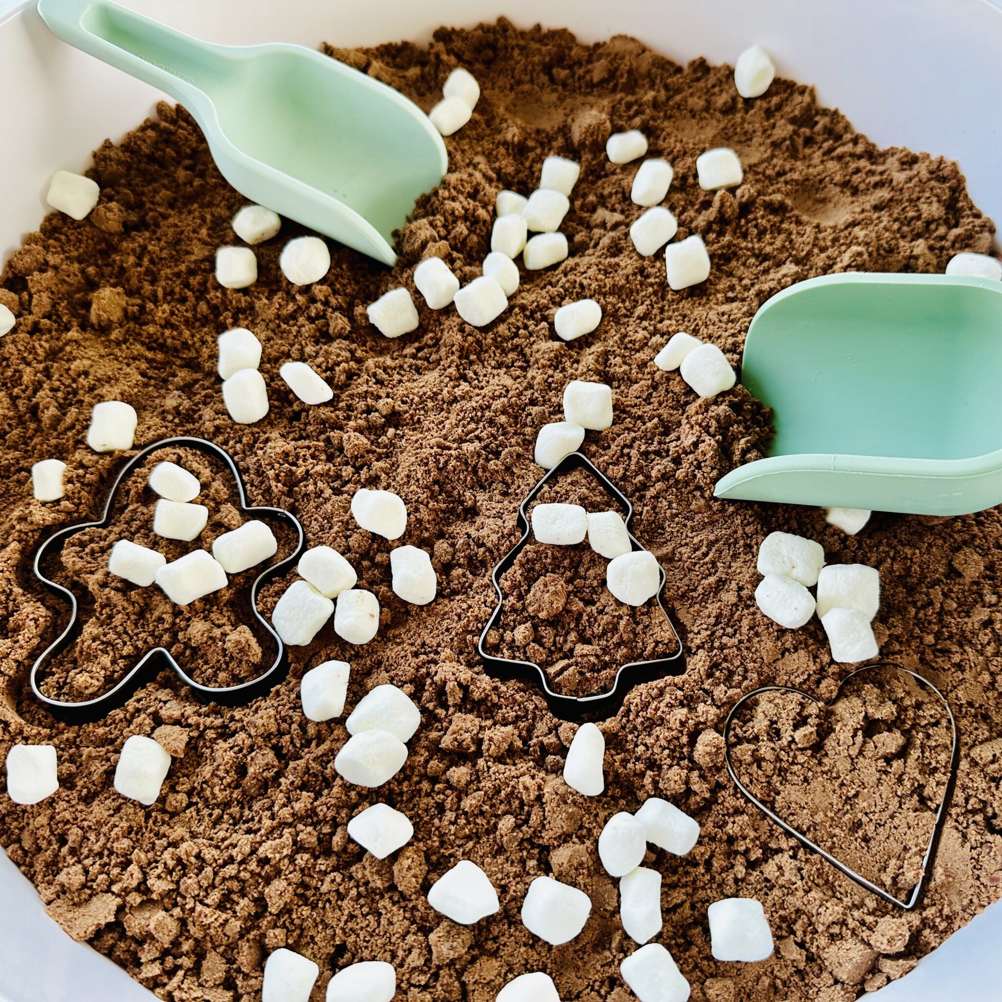 How To Make Taste-Safe Moon Sand For Sensory Play - Raising Wild Things ...