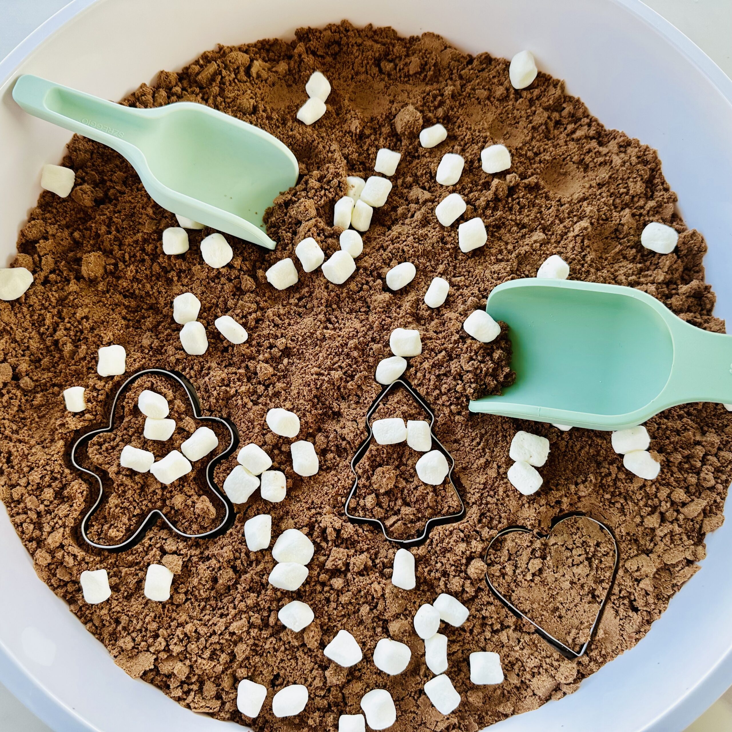 How To Make Hot Chocolate Cloud Dough - Raising Wild Things Sensory