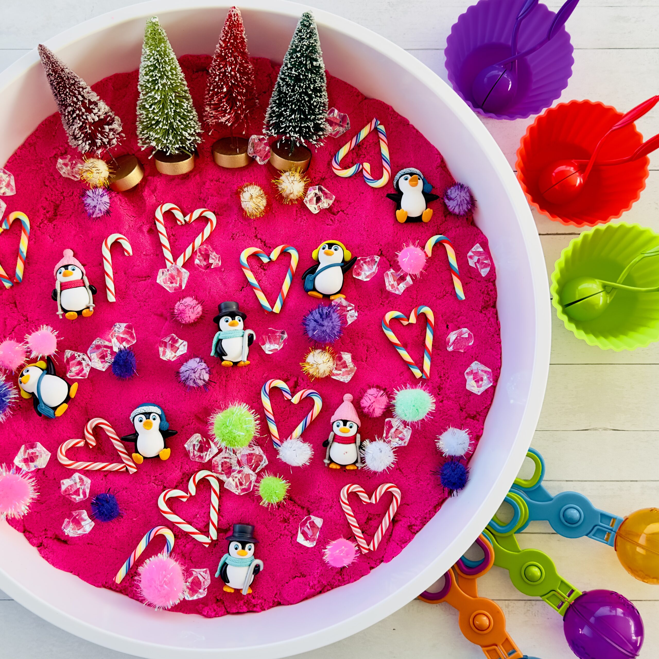 How To Make A Whimsical Christmas Penguin Sensory Bin - Raising Wild ...
