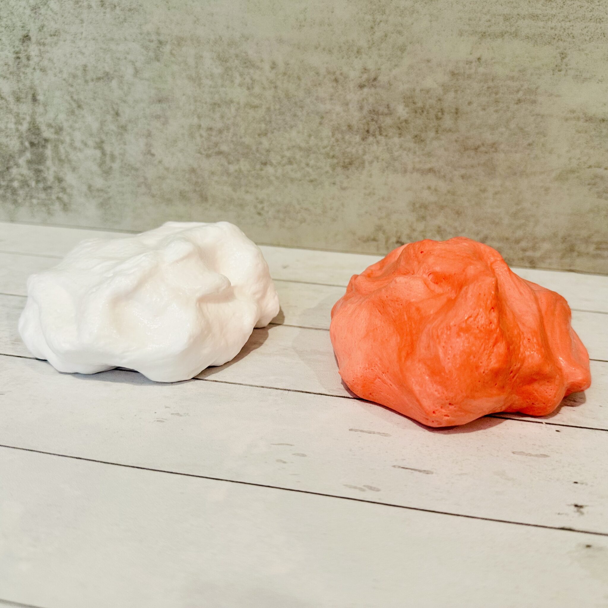 How To Make Fluffy Candy Cane Slime (No Borax!) - Raising Wild Things ...