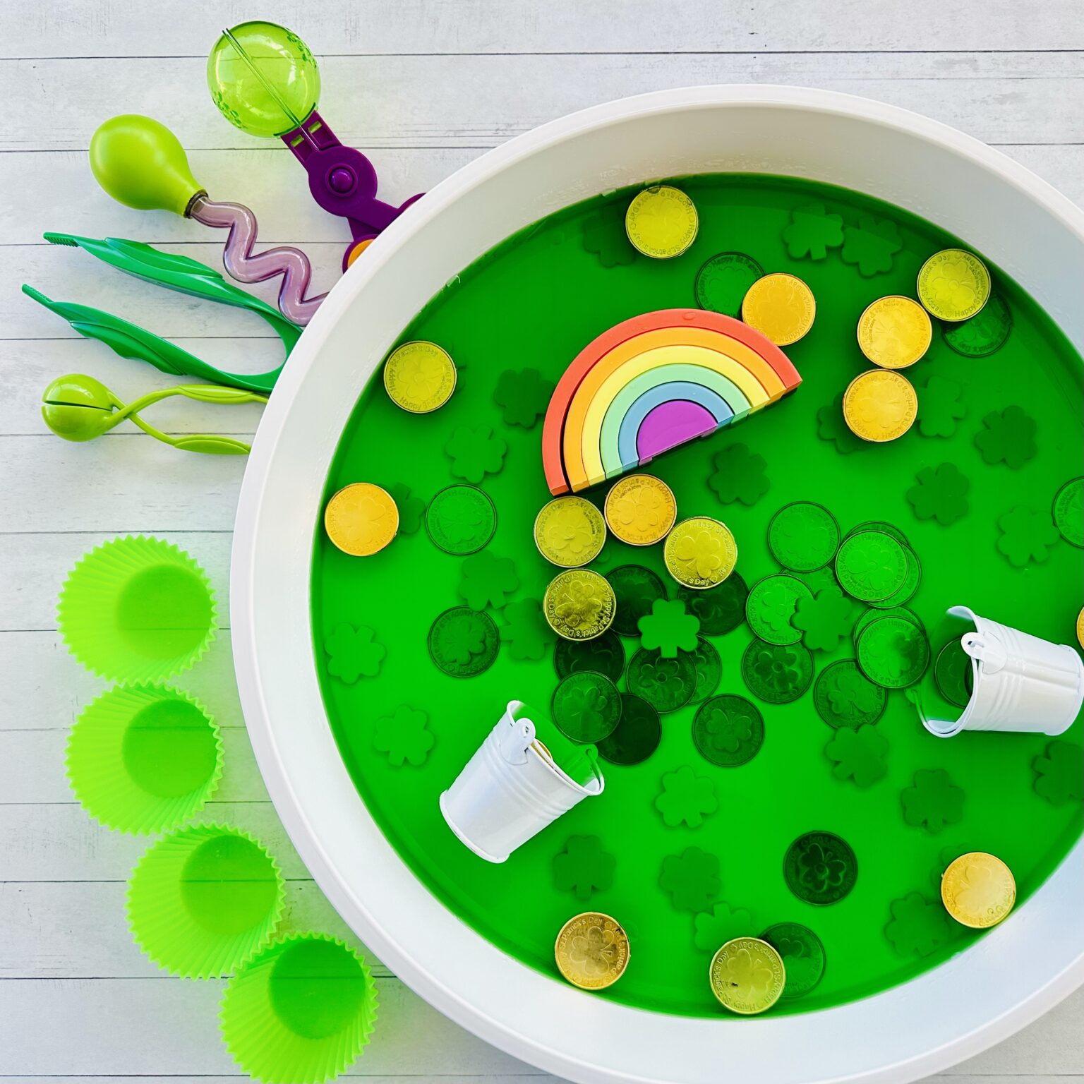 The BEST St. Patrick's Day Jello Sensory Bin - Raising Wild Things Sensory