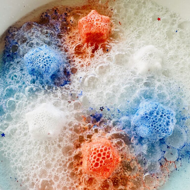 How To Make 4th of July Fizzy Star Ice Cubes - Raising Wild Things Sensory