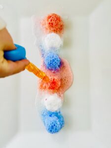 How To Make 4th of July Fizzy Star Ice Cubes - Raising Wild Things Sensory