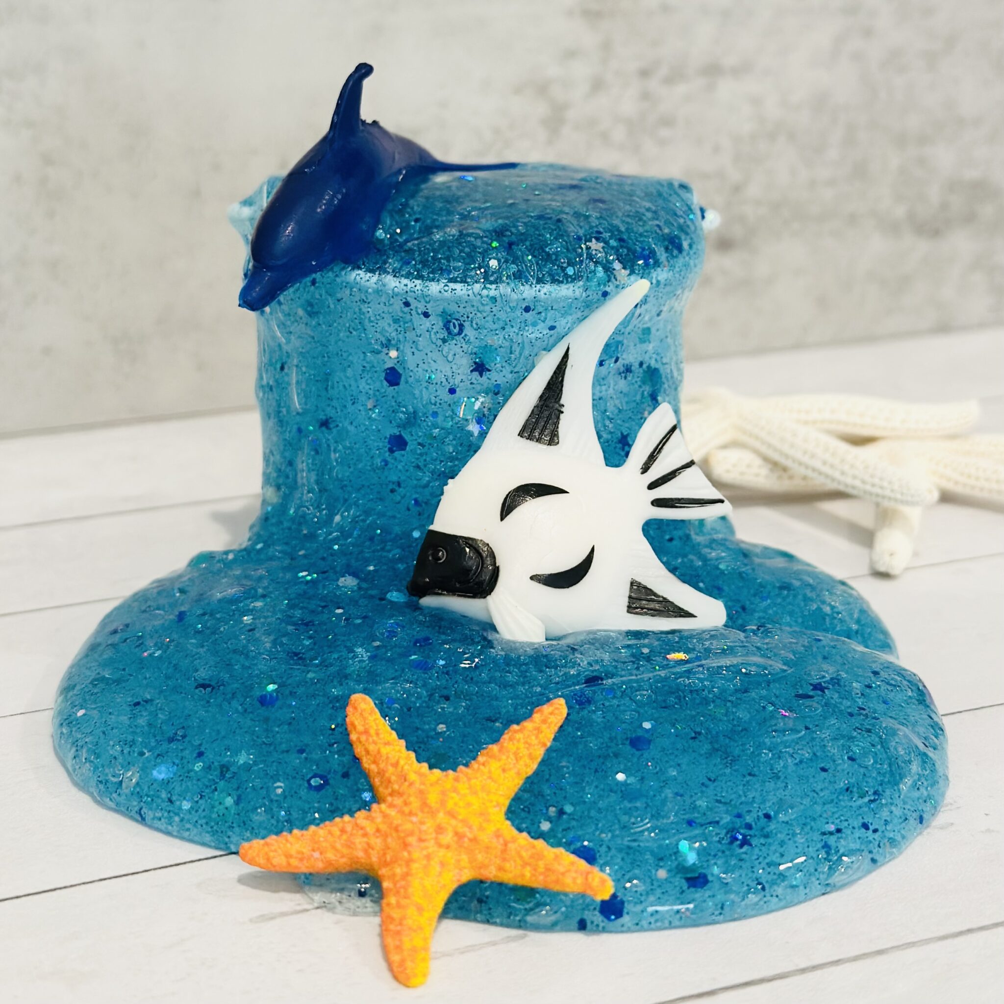 How To Make Glittery Ocean Slime (No Borax!) - Raising Wild Things Sensory