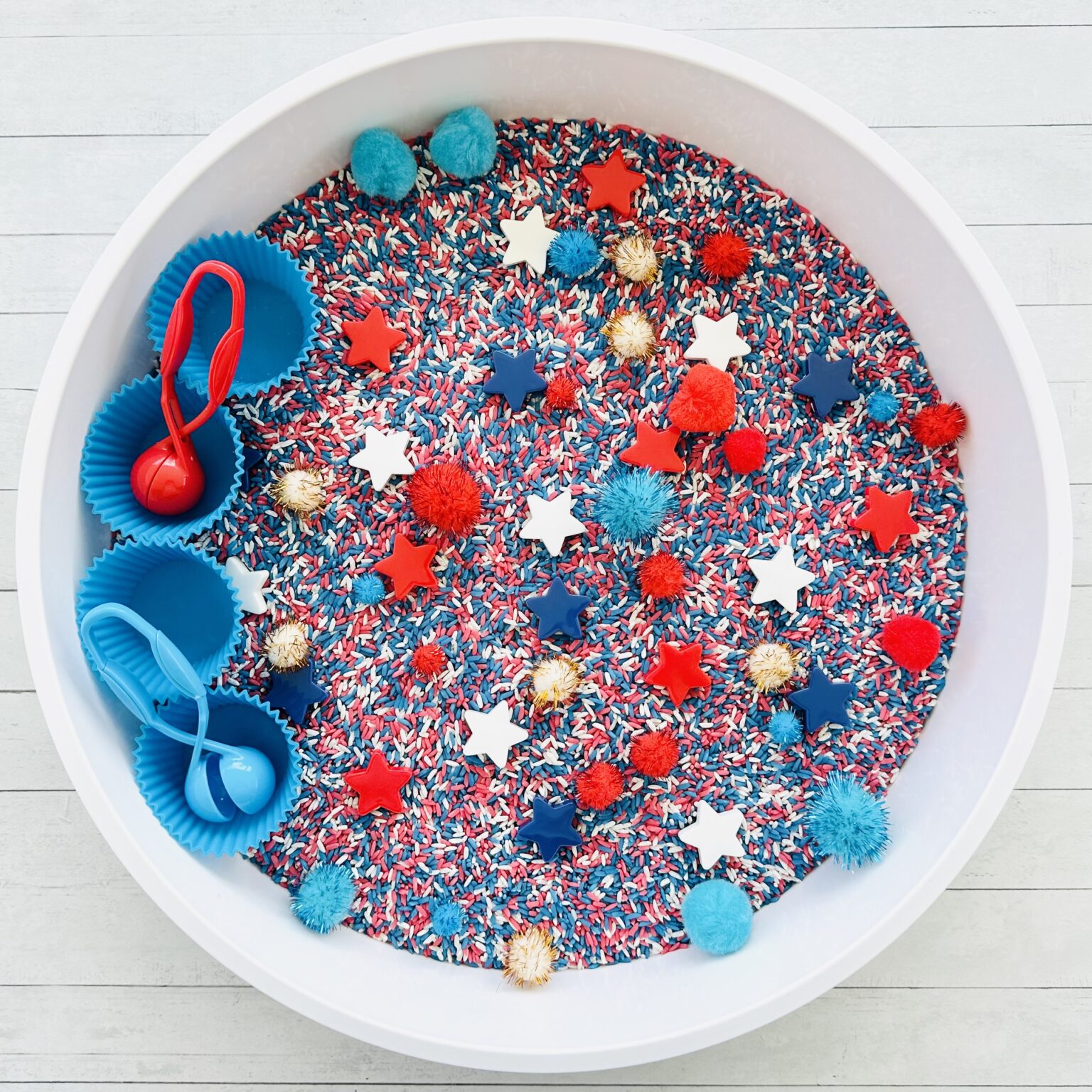 How To Make A 4th Of July Colored Rice Sensory Bin - Raising Wild ...